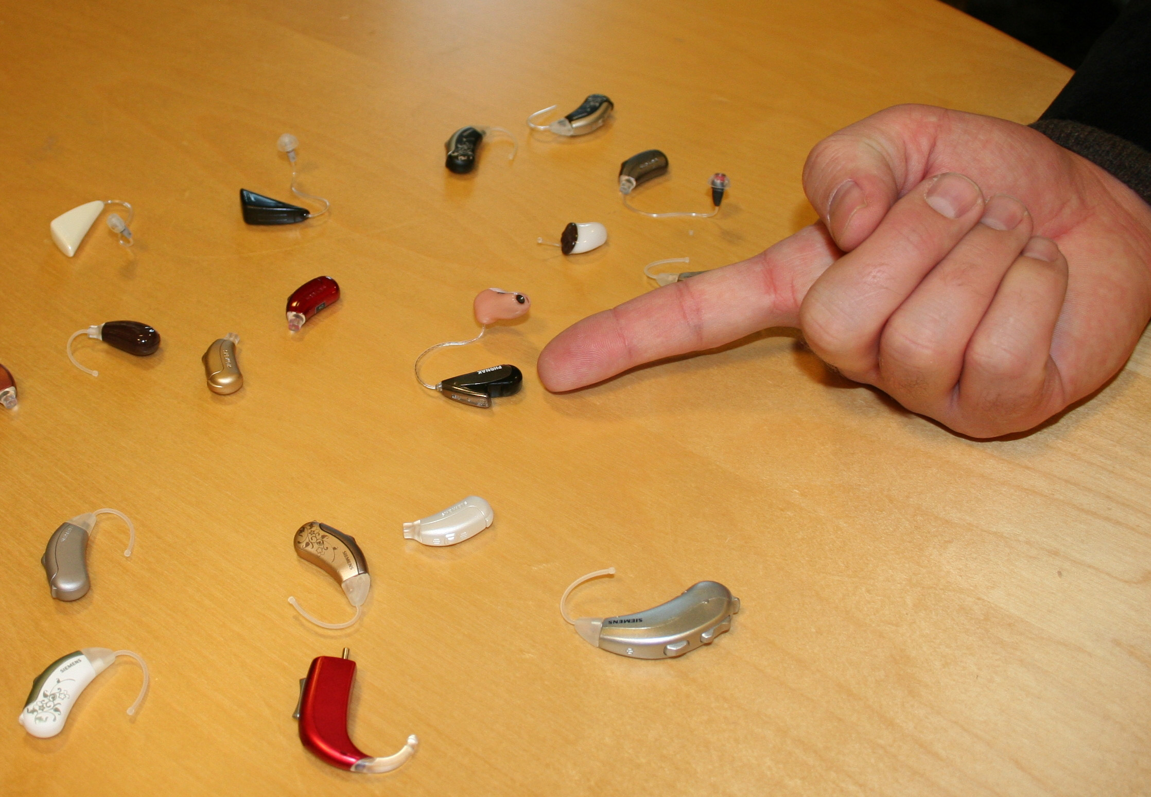 Käytä kuulokojetta – hoitamaton huono kuulo vaikuttaa muistiin ...